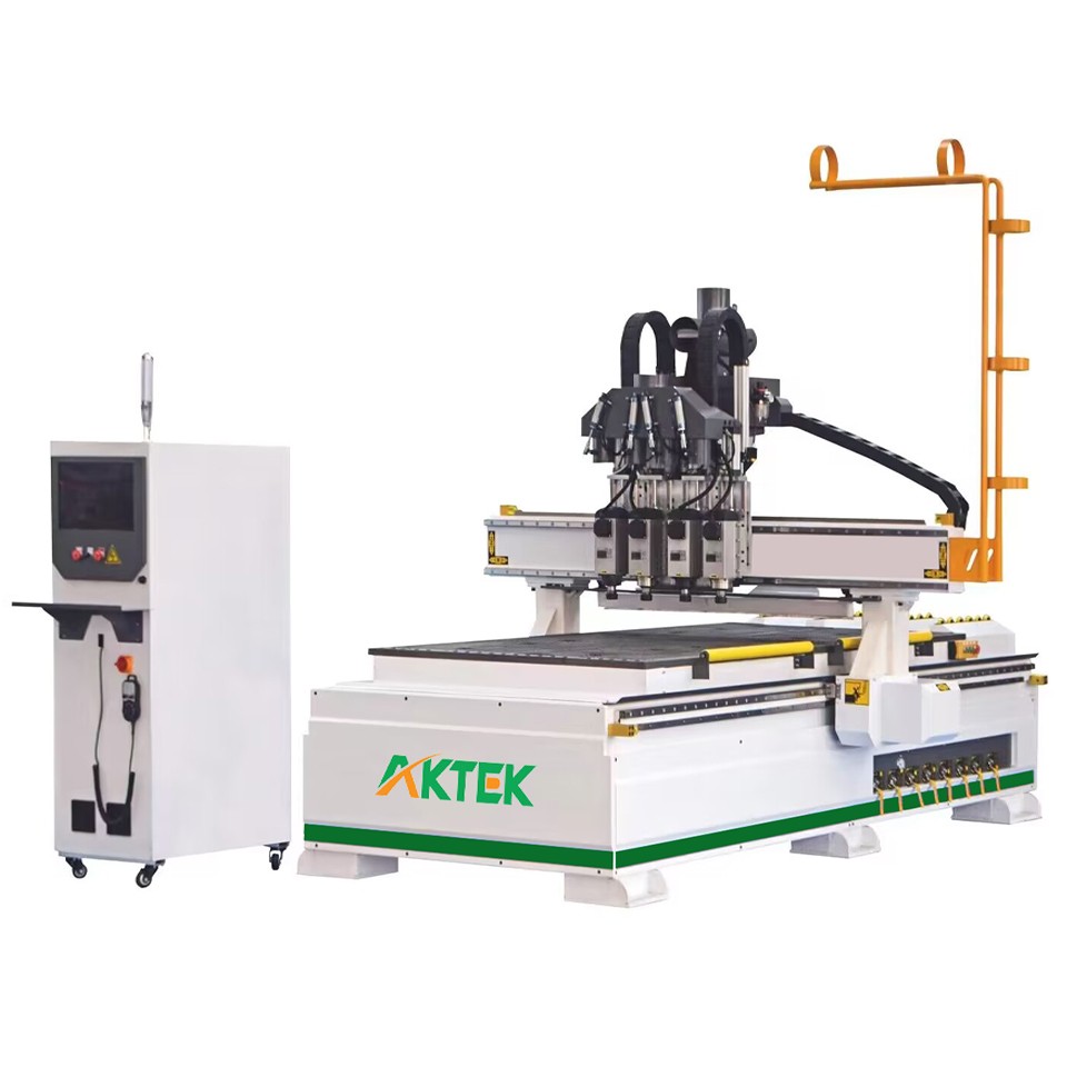 Pneumatic Tool Change ATC Wood Door Furniture Engraving CNC Router Machine